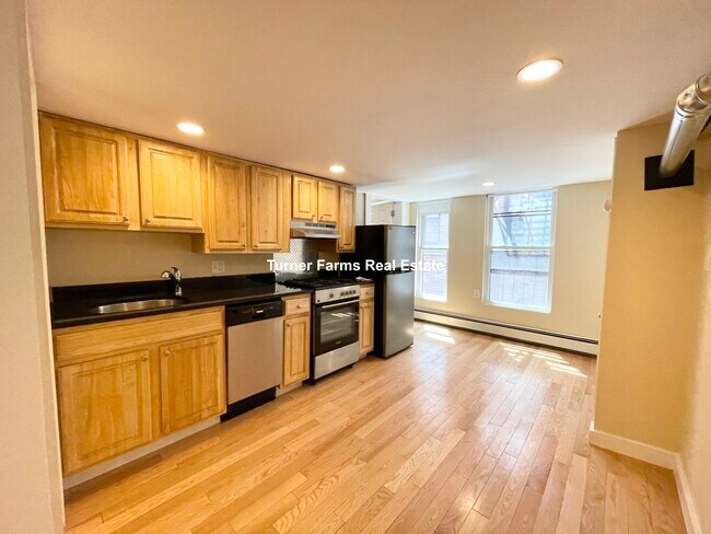 232 Cambridge St Unit 7, Boston, MA 02114 - 232 Cambridge St Boston, MA ...