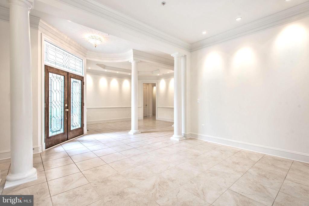 8319 Quarry Manor Terrace, Bethesda, MD 20817 - House Rental in ...