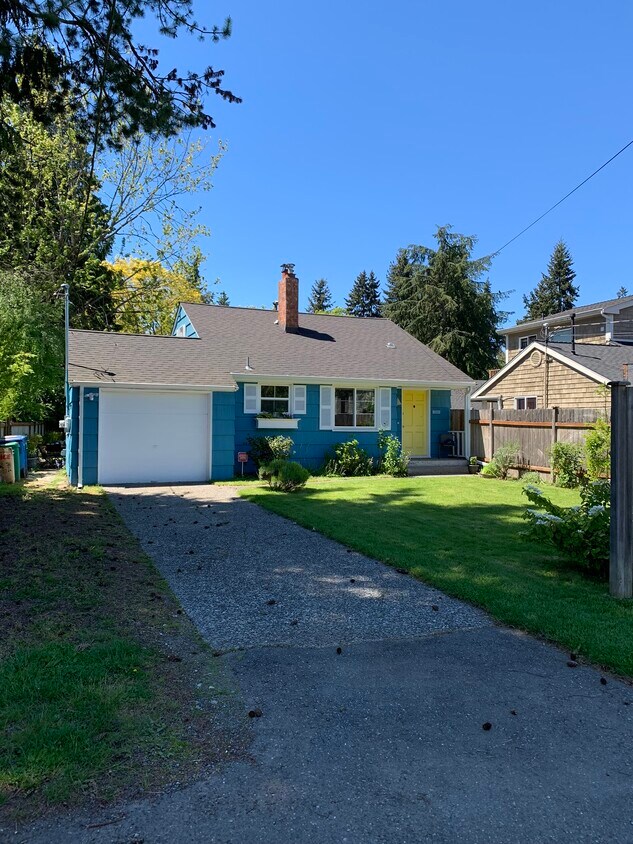 13517 Meridian Ave N, Seattle, WA 98133 - House Rental in Seattle, WA ...