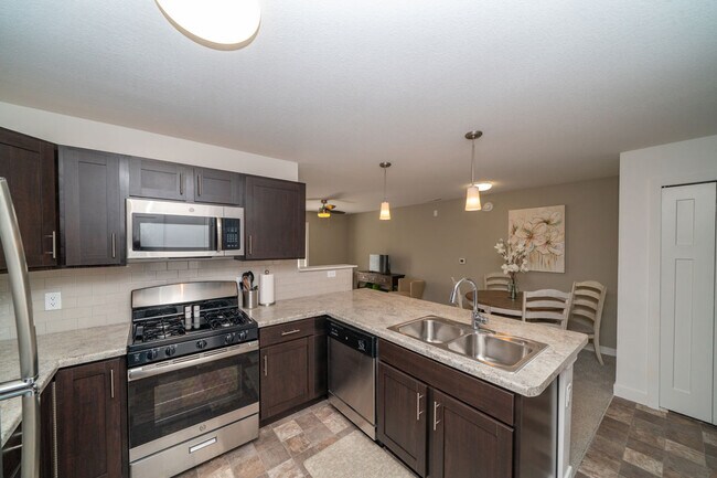 Strathmore Apartment Homes - West Des Moines, IA | Apartments.com