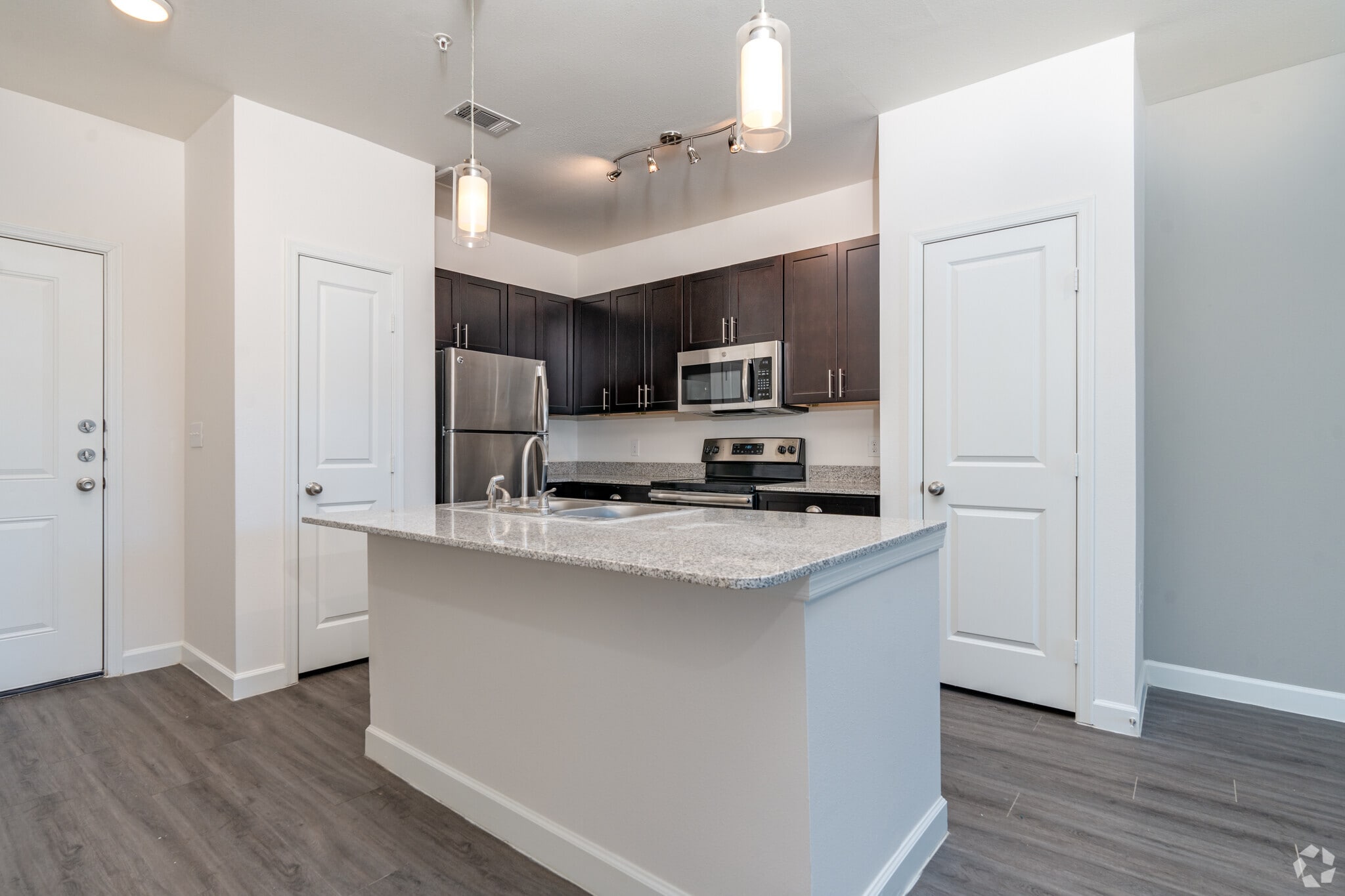 Majestic Parc - 2700 E McKinney St Denton, TX 76209 | Apartments.com