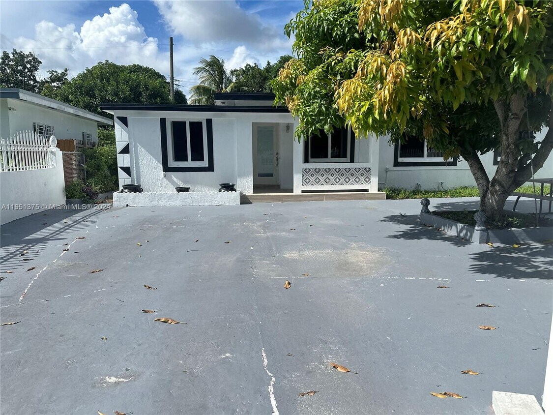 551 NW 110th St Miami, FL 33168 - Alquileres en Miami, FL ...