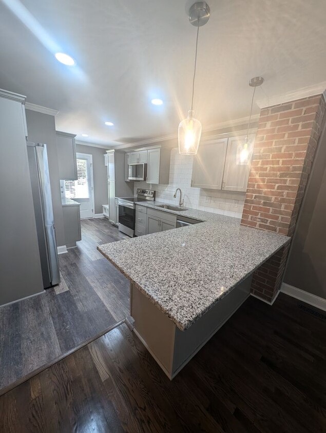 204 Belmont Mt Holly Rd Unit B, Belmont, NC 28012 - Room for Rent in ...