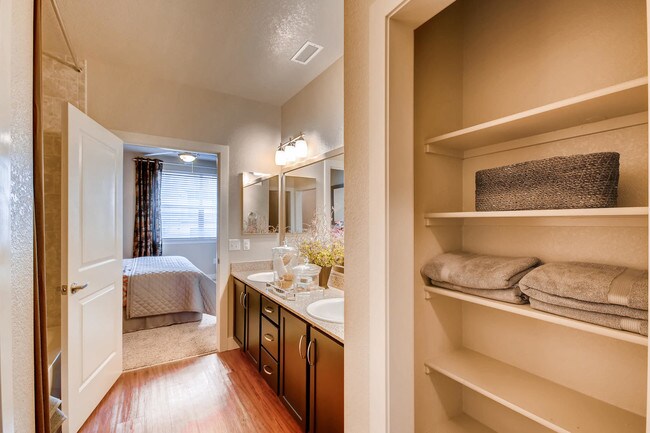 Regency RidgeGate - 10320 Commonwealth St Lone Tree, CO - Apartments ...