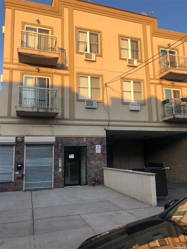 69-63-69-75 75th St Unit 2C, Queens, NY 11379 - Room for Rent in Queens ...