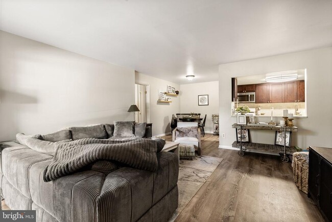 261 Old Forge Crossing, Devon, PA 19333 - Townhome Rentals in Devon PA ...