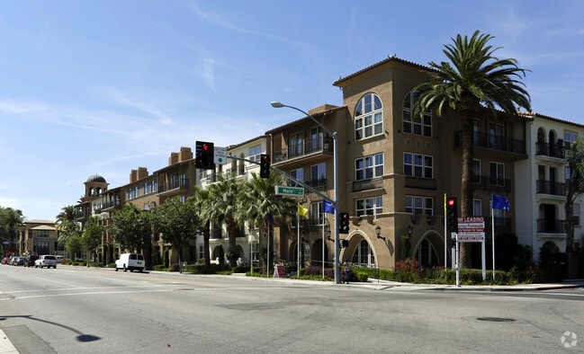 Raincross Promenade - 3250 Market St Riverside, CA - Apartments for ...