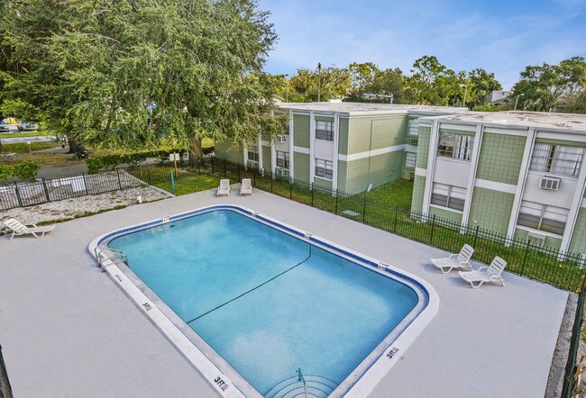 The Wave Apartments Apartments - 14350 N 22nd St Tampa, FL | Apartments.com