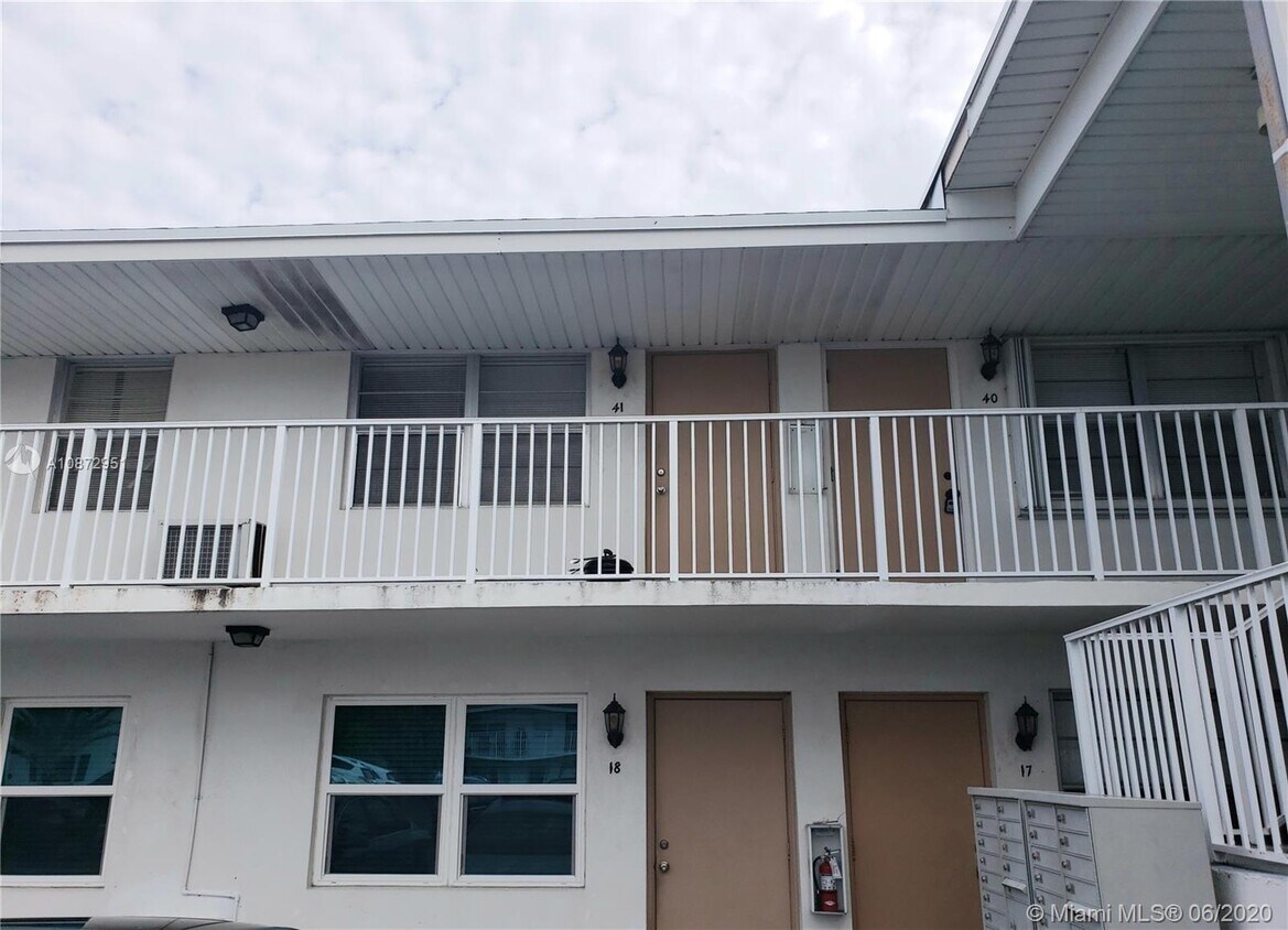 40 Lakeshore Dr Unit 40, North Palm Beach, FL 33408 | Apartments.com