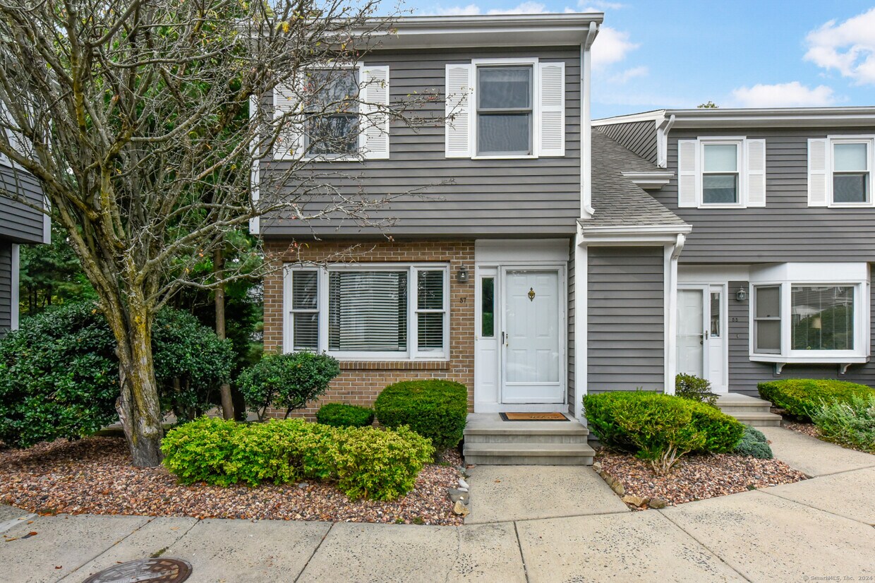 57 Dawn St Unit 57, Fairfield, CT 06824 - Condo for Rent in Fairfield ...