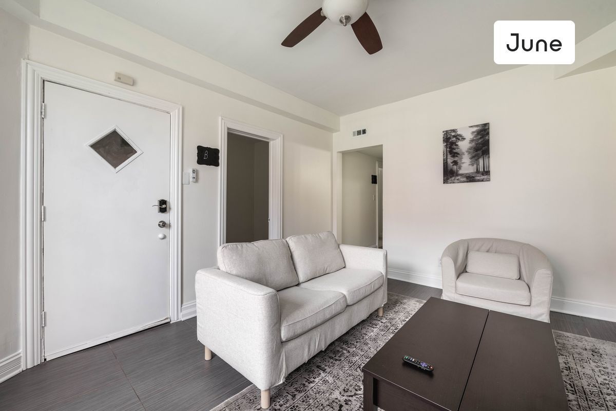 2913 N Kedzie Ave, Chicago, IL 60618 | Apartments.com