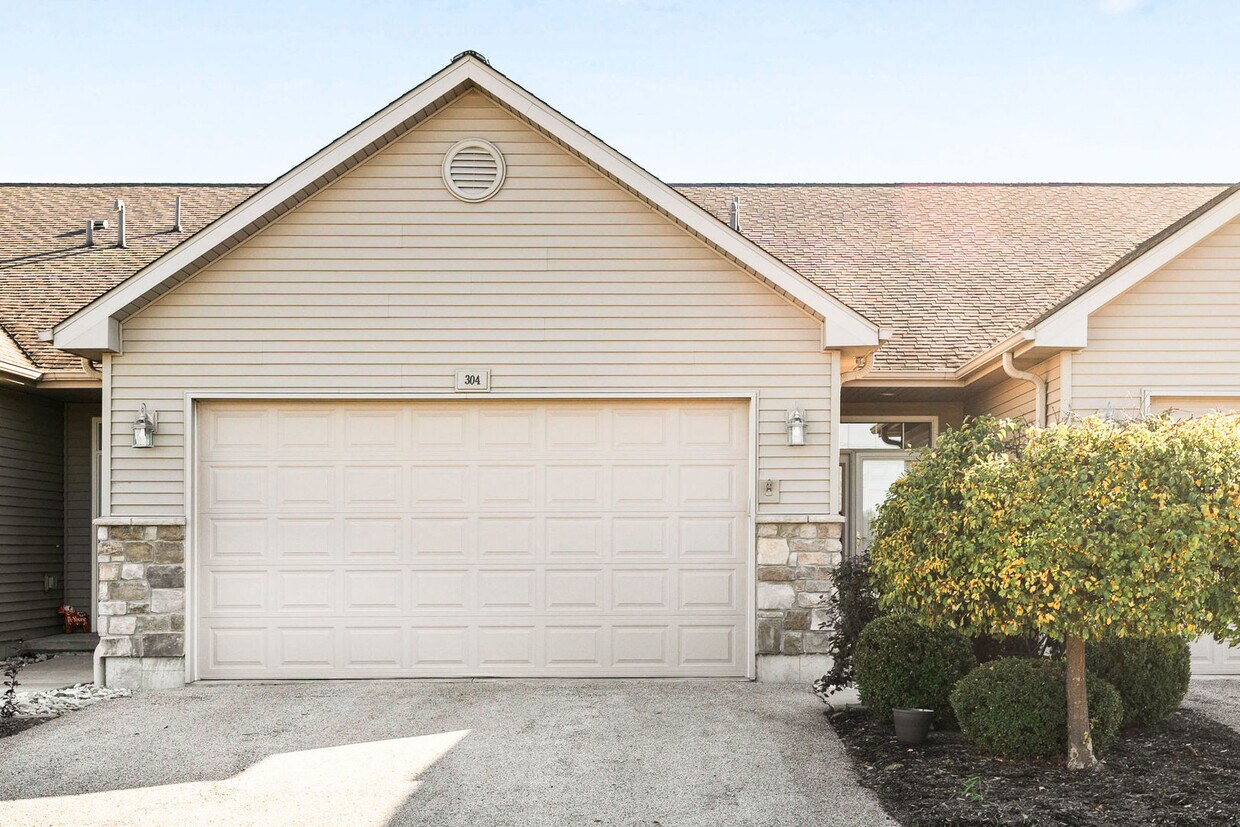 304 Millbridge Dr Unit 304, Sycamore, IL 60178 - Condo for Rent in ...