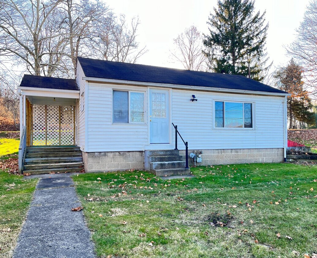 121 Cotter Rd Unit 121 Cotter Rd / Cottage, MacArthur, PA 15001 - Room ...