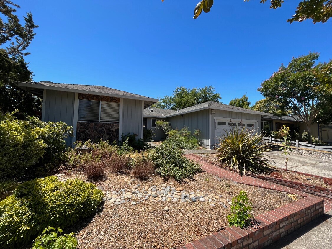 2416 Baggett Dr Santa Rosa, CA 95401 - Alquileres en Santa Rosa, CA ...
