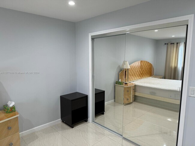 2950 Griffin Rd Unit 2, Fort Lauderdale, FL 33312 - Room for Rent in ...