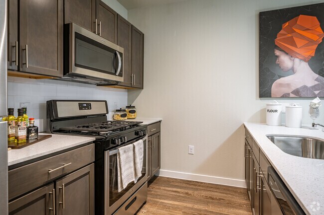 Smart Living Heights - Apartments in Houston, TX | Apartments.com