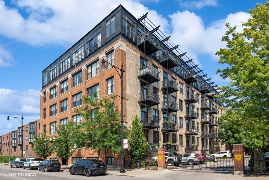 2911 Western Ave Unit 207, Chicago, IL 60618 - Condo for Rent in ...