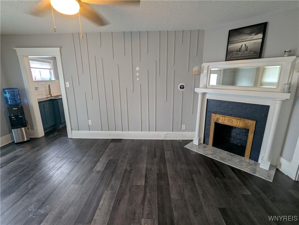 116 Southside Pkwy, Buffalo, NY 14220 - House Rental in Buffalo, NY ...