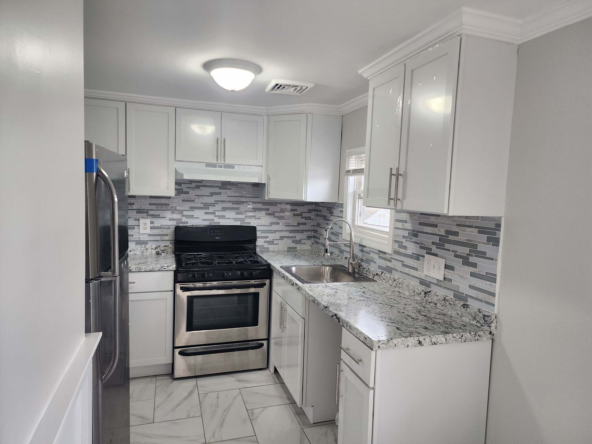 113 Bradford Ave Unit 2, East Haven, CT 06512 - 113 Bradford Ave East ...