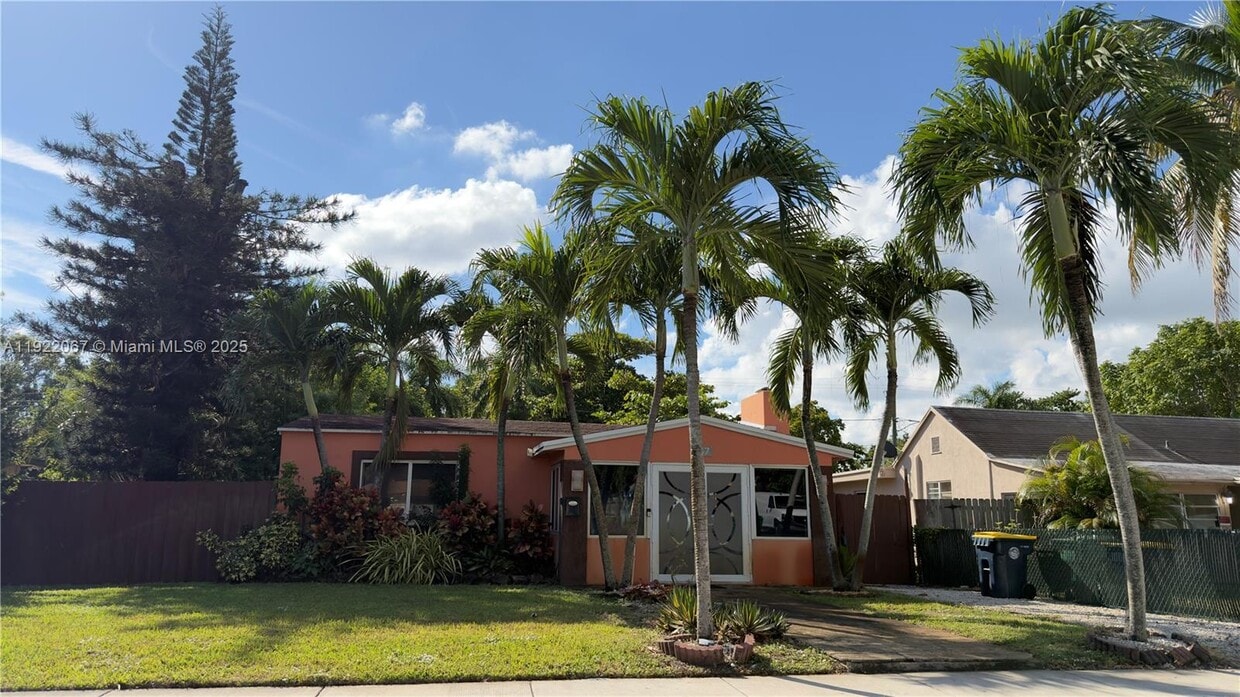 37 SW 11th St, Dania Beach, FL 33004 - House Rental in Dania Beach, FL | Apartments.com