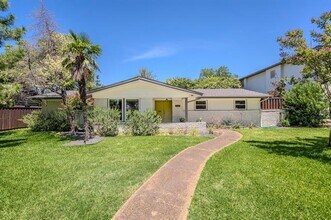 Sparkman Club Apartments for Rent with a Yard - Dallas, TX - Updated ...