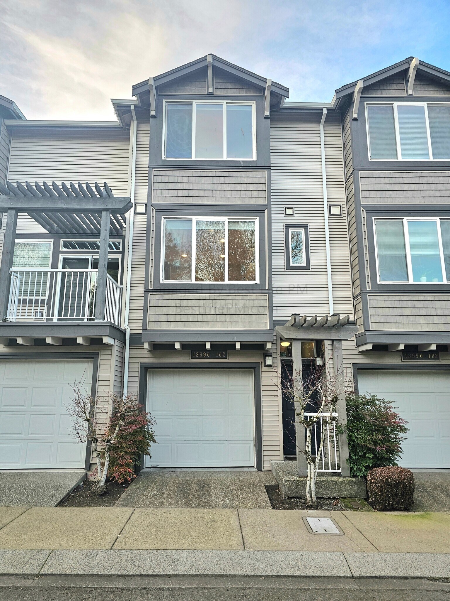 13990 SW Scholls Ferry Rd, Beaverton, OR 97007 - Townhome Rentals in ...