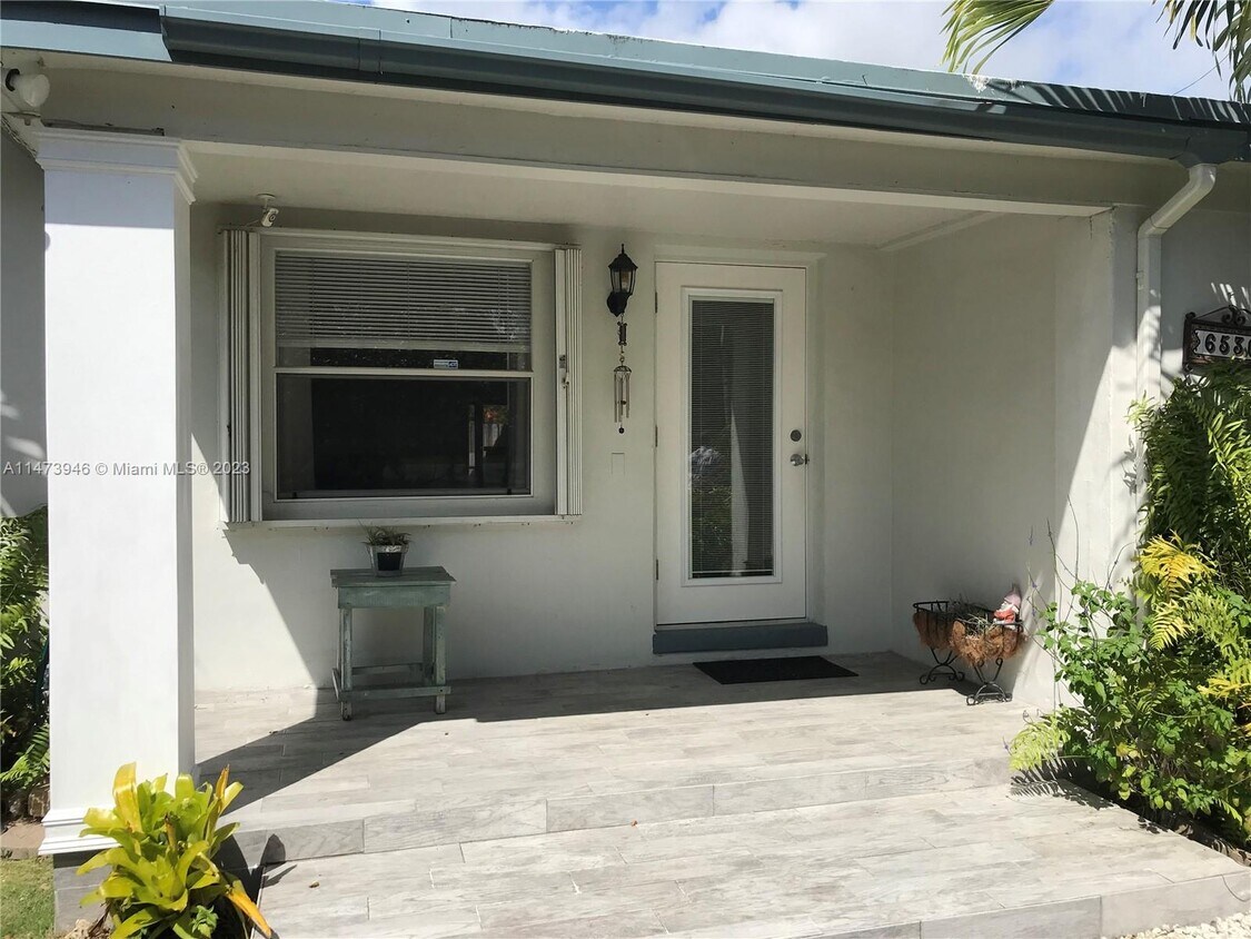 6530 SW 63rd Ave South Miami, FL 33143 - Alquileres en South Miami, FL ...