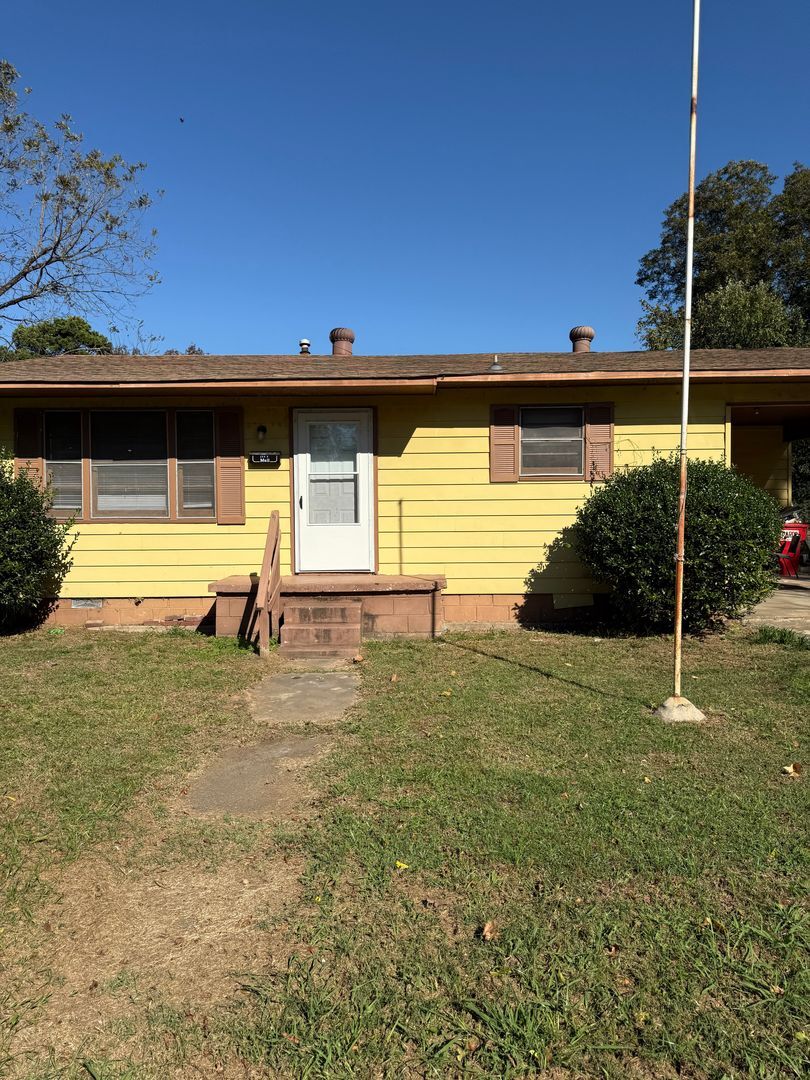 1114 N 3rd St, Dardanelle, AR 72834 - House Rental in Dardanelle, AR ...