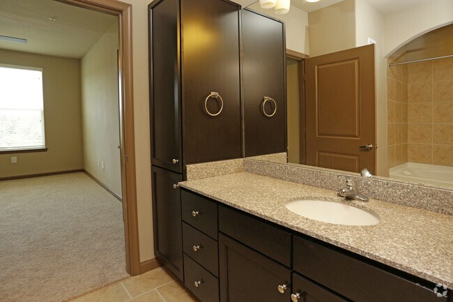 Stone Pointe Apartments - Woodbridge, VA | Apartments.com