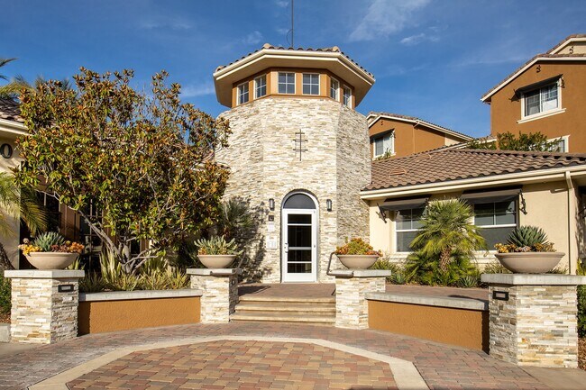 Hills of Valencia Apartments - 28100 Smyth Dr Valencia, CA - Apartments ...