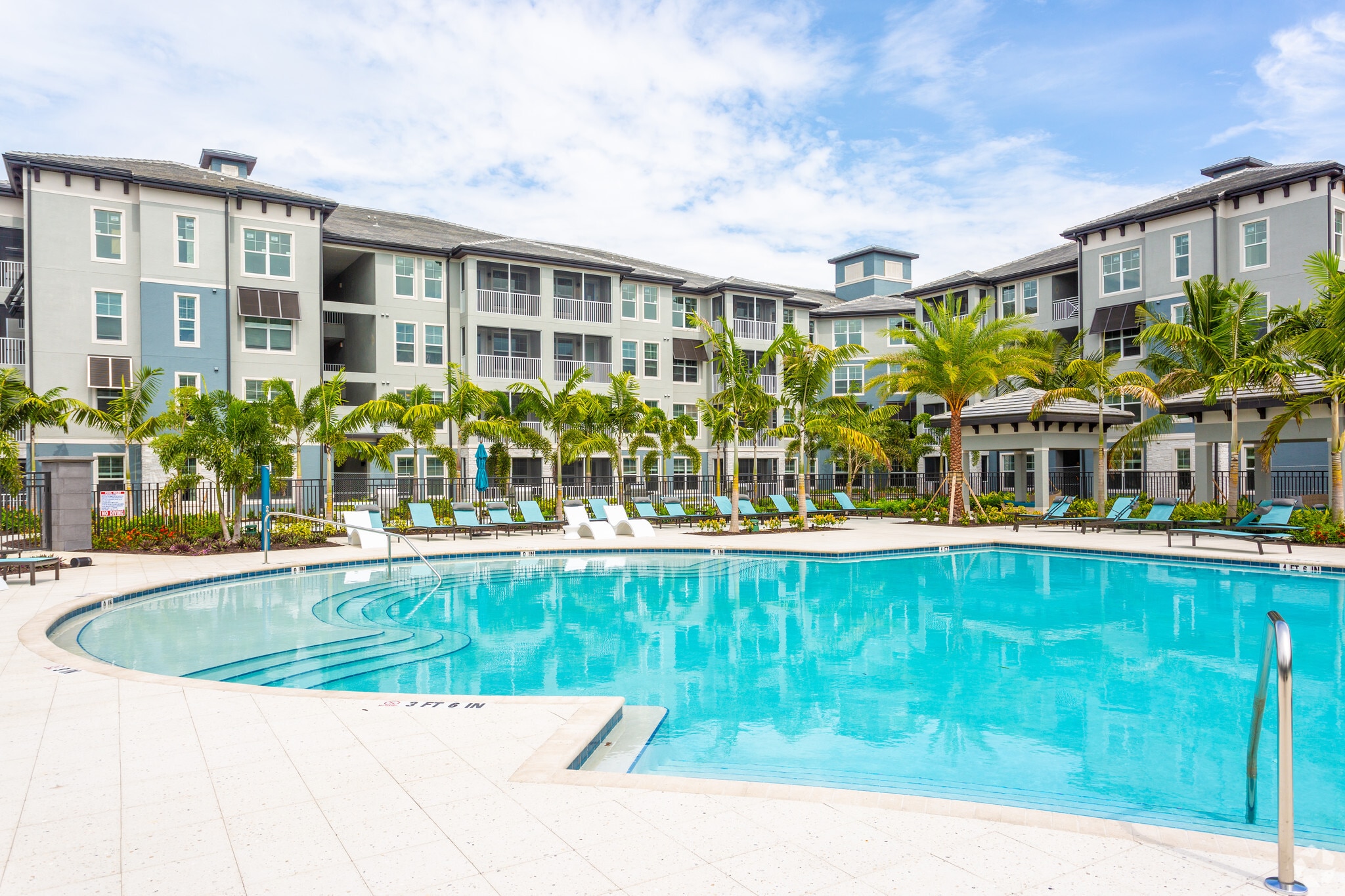 Decorum Luxury Apartments - 9851 Decorum Dr Fort Myers, FL 33966 ...