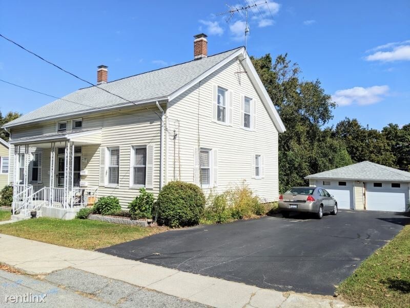 70 Chestnut St, Lincoln, RI 02838 - Room for Rent in Lincoln, RI ...