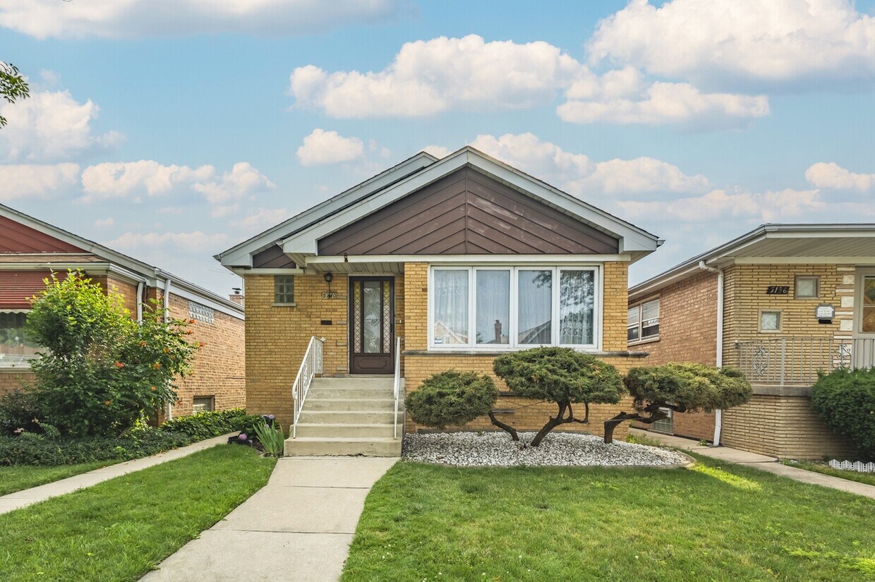 5140 S Laramie Ave, Chicago, IL 60638 - House Rental in Chicago, IL ...