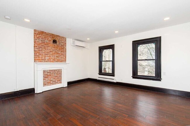 107 Cannon St Unit 3, Poughkeepsie City, NY 10601 - Room for Rent in ...