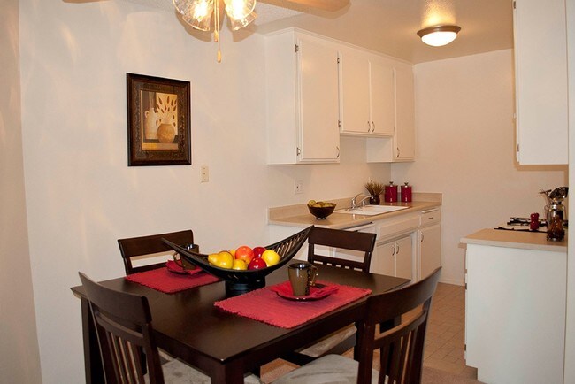 The Ridgeview - 19039 Nordhoff St Northridge, CA - Apartments for Rent ...