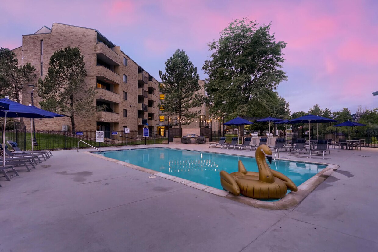 Lakeview Towers at Belmar - 679 S Reed Ct Lakewood, CO 80226 ...