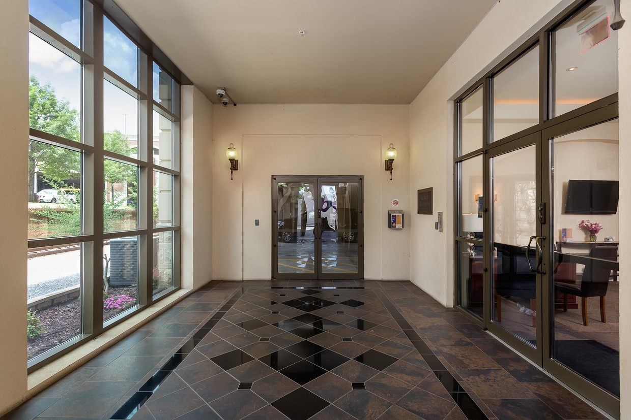 755 Broad - 755 E Broad St Athens, GA 30601 | Apartments.com