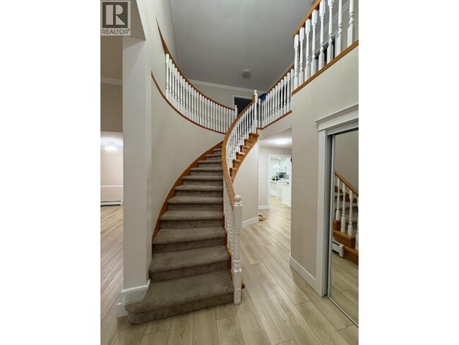 23923-23121 121 Ave, Maple Ridge, BC V4R 2T7 - Maison à Louer à Maple ...