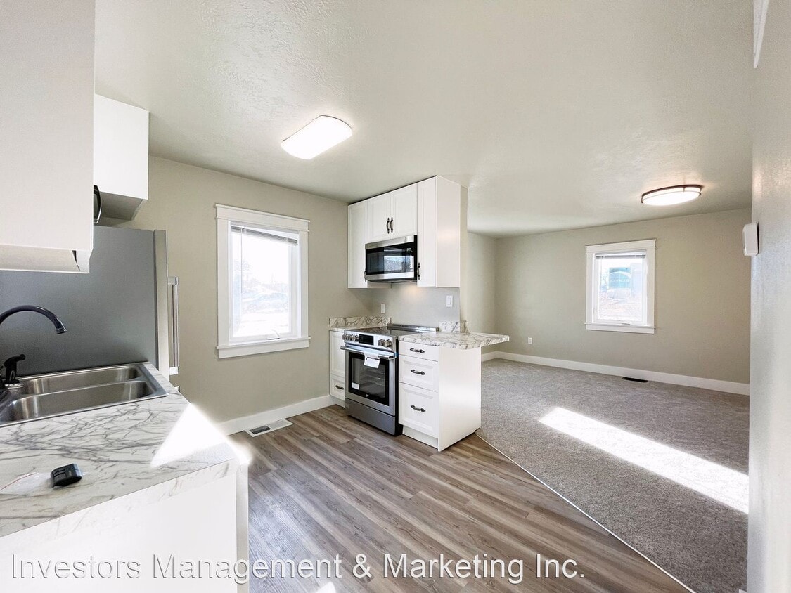 1011 37th St SE, Minot, ND 58701 - House Rental in Minot, ND ...