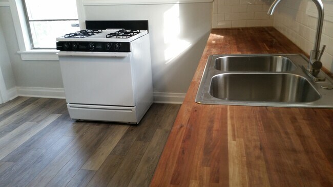 Apartments for Rent in Akers LA - Updated Today - Page 11