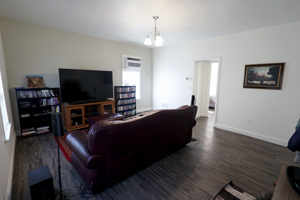 906 5th St N Unit 1, Fargo, ND 58102 - 906 5th St N Fargo, ND 58102 ...