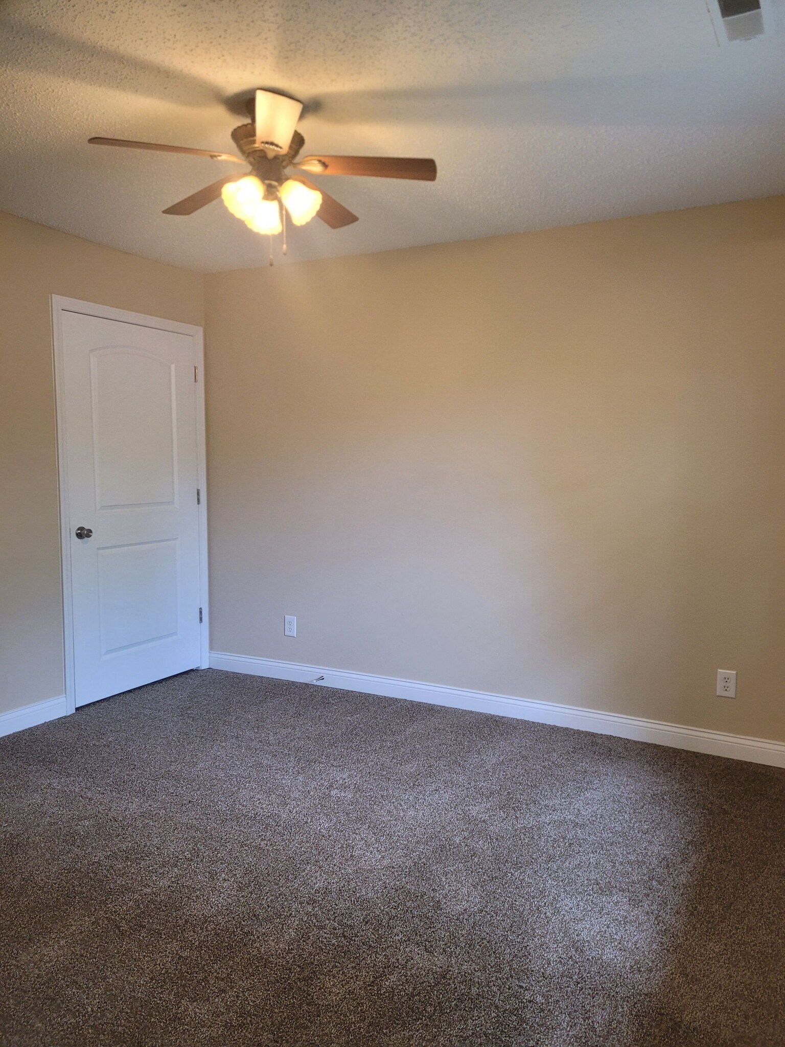 114 N Spruce St, Bonne Terre, MO 63628 - Condo for Rent in Bonne Terre ...