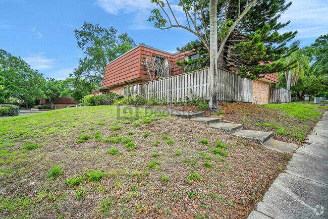 Hidden Grove Apartments for Rent with Washer & Dryer - Palm Harbor, FL ...