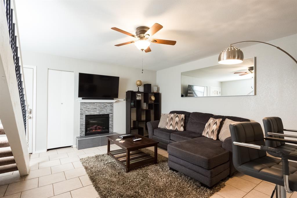 1604 Ravey St, Austin, TX 78704 - Townhome Rentals in Austin TX ...