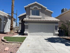 Pacific Montage Collage Apartments for Rent with Parking - Las Vegas ...