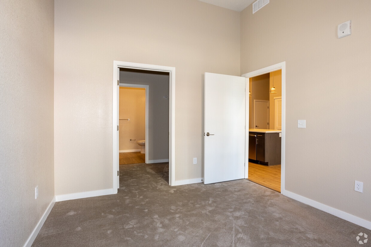 Crossing Pointe South Apartments - 4220 E 104th Ave Thornton, CO 80233 ...