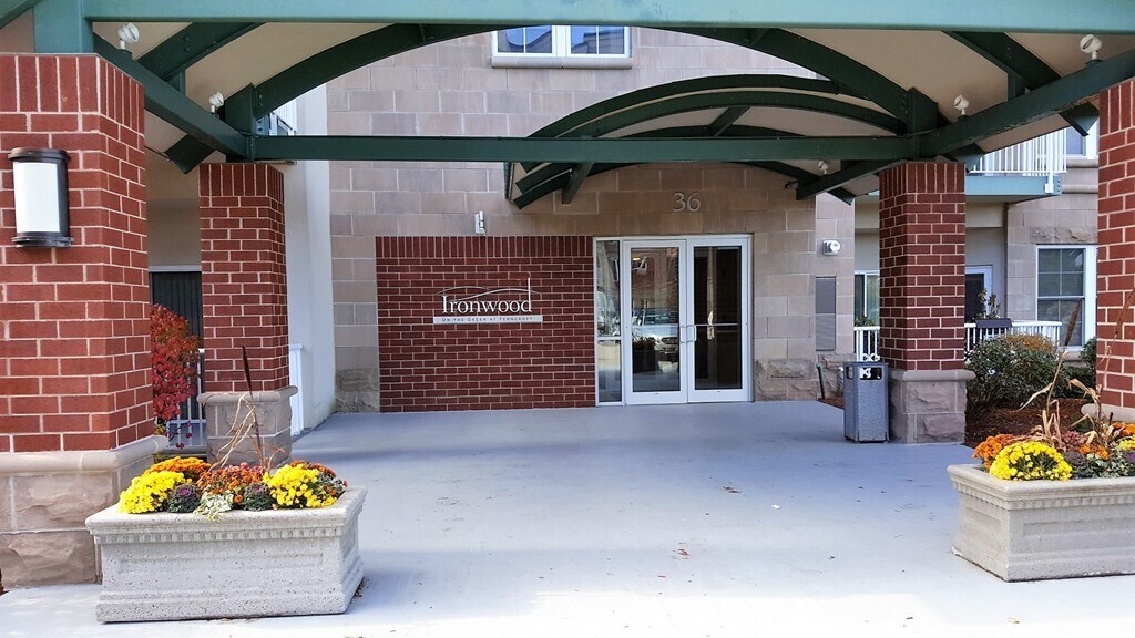36 Village Rd Unit 110, Middleton, MA 01949 - Condo for Rent in ...