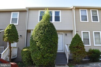 The Park at Kingsview Village Basement Apartments for Rent ...