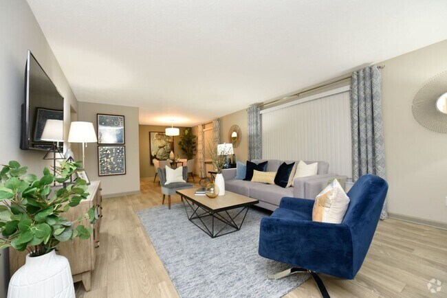 Best Luxury Columns of Castleton Apartments for Rent - Indianapolis, IN ...