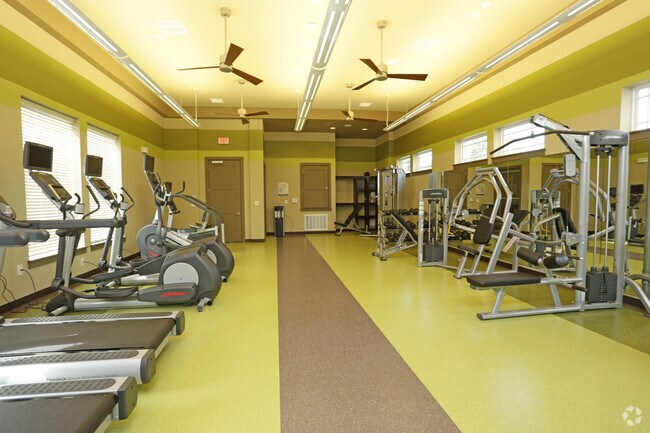 Stone Pointe Apartments - Woodbridge, VA | Apartments.com